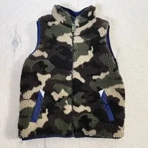 Boden | Jackets & Coats | Boden Reversible Puffer Vest Sherpa Camo Navy ...